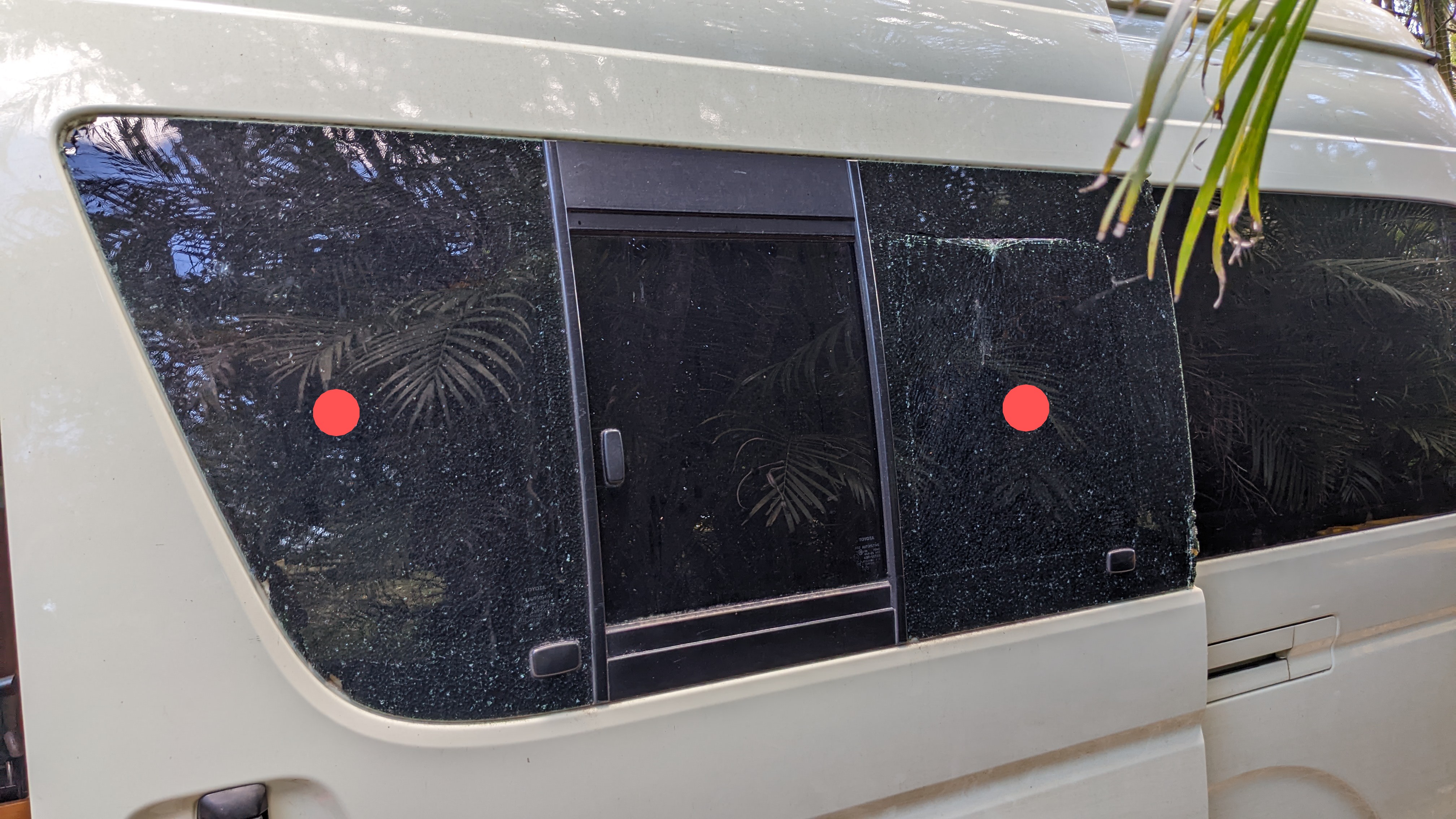 imported HiAce Commuter slide door glass replacement - Toyota ...